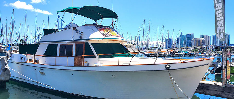 Hawaii Boats and Yachts Magazine